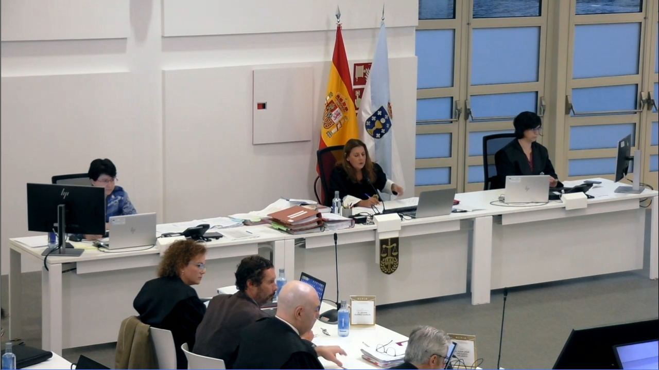 O xefe de Garzón di que "o único que había é que o maquinista se dese ...