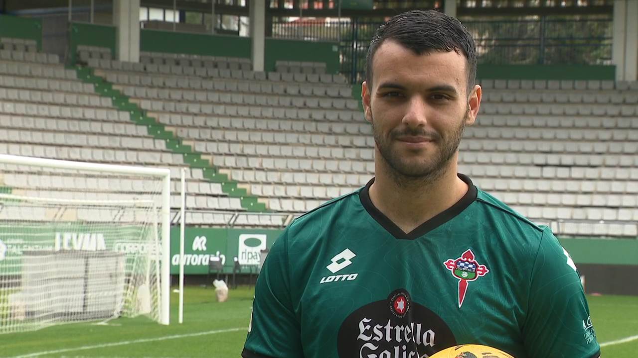Álex Martín, presentado como novo xogador do Rácing - G24