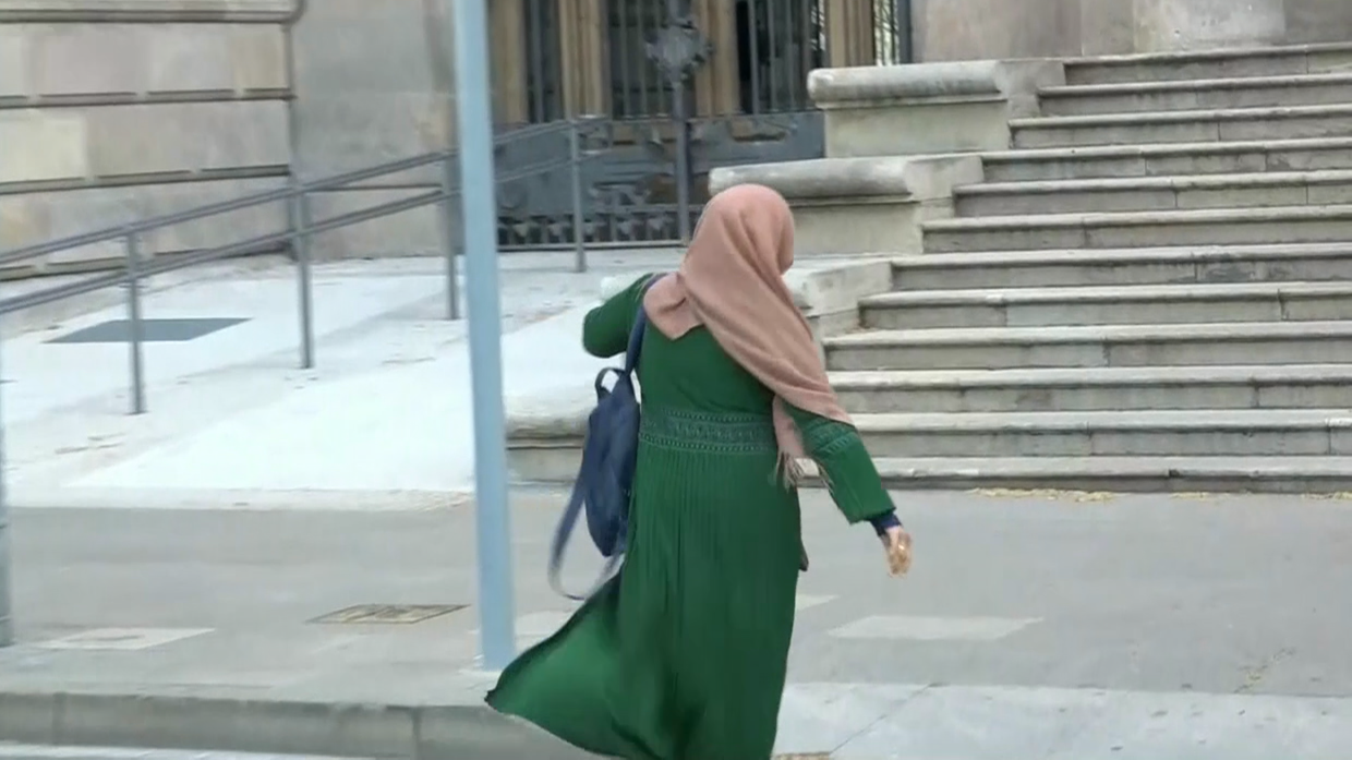 Sete anos de prisión para a muller que lle cortou o pene ao seu xefe e ...