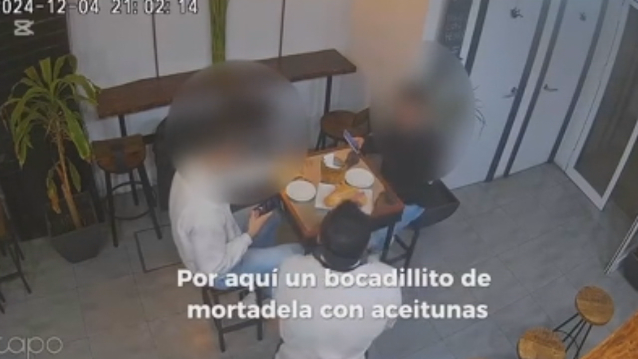 Un chef sevillano chancéase de dous 'infuencers' que pretendían cear de ...