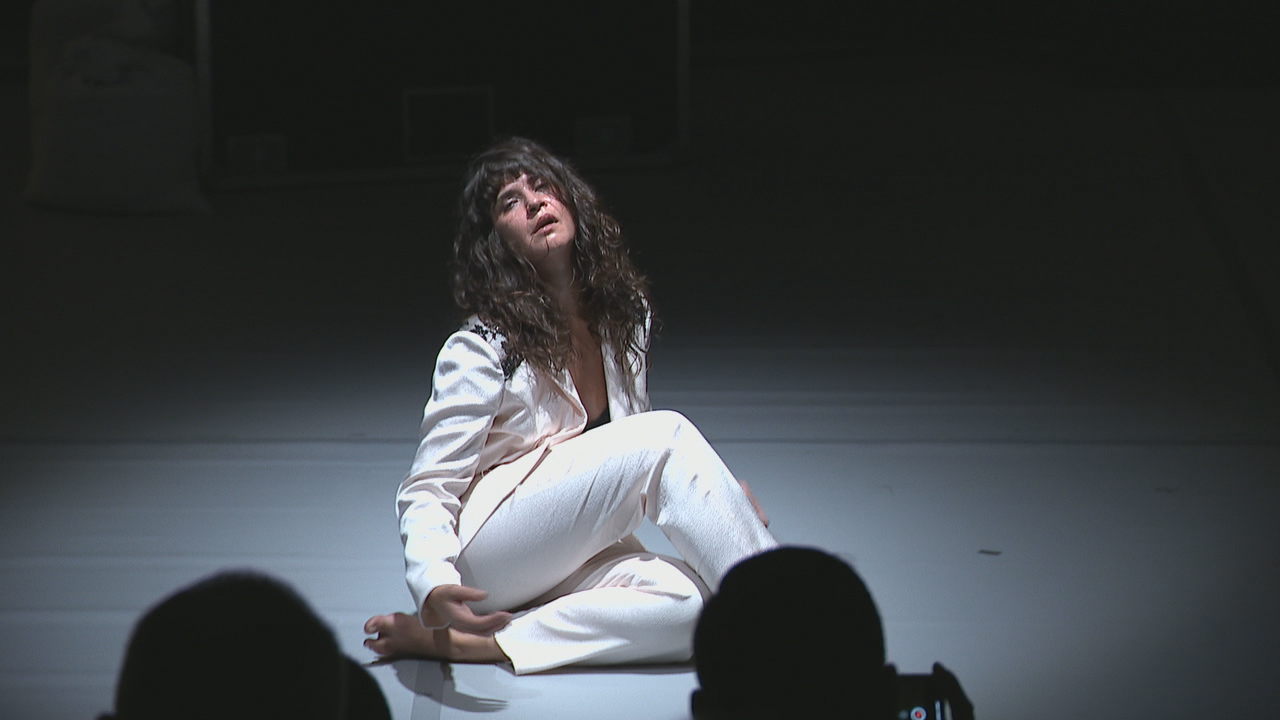 Janet Novás, a danza que xoga cos límites do corpo e das emocións - G24